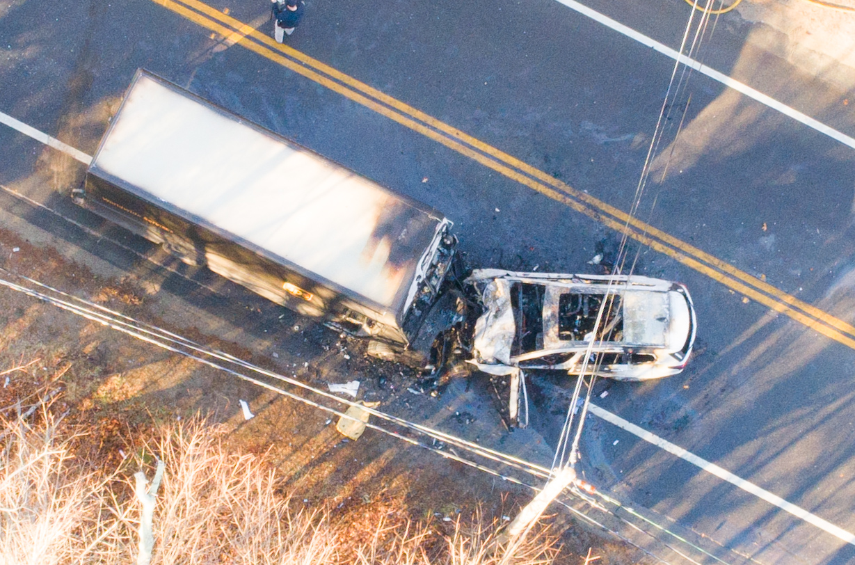 Part of Route 28 closed after fatal crash in Middleborough | ABC6